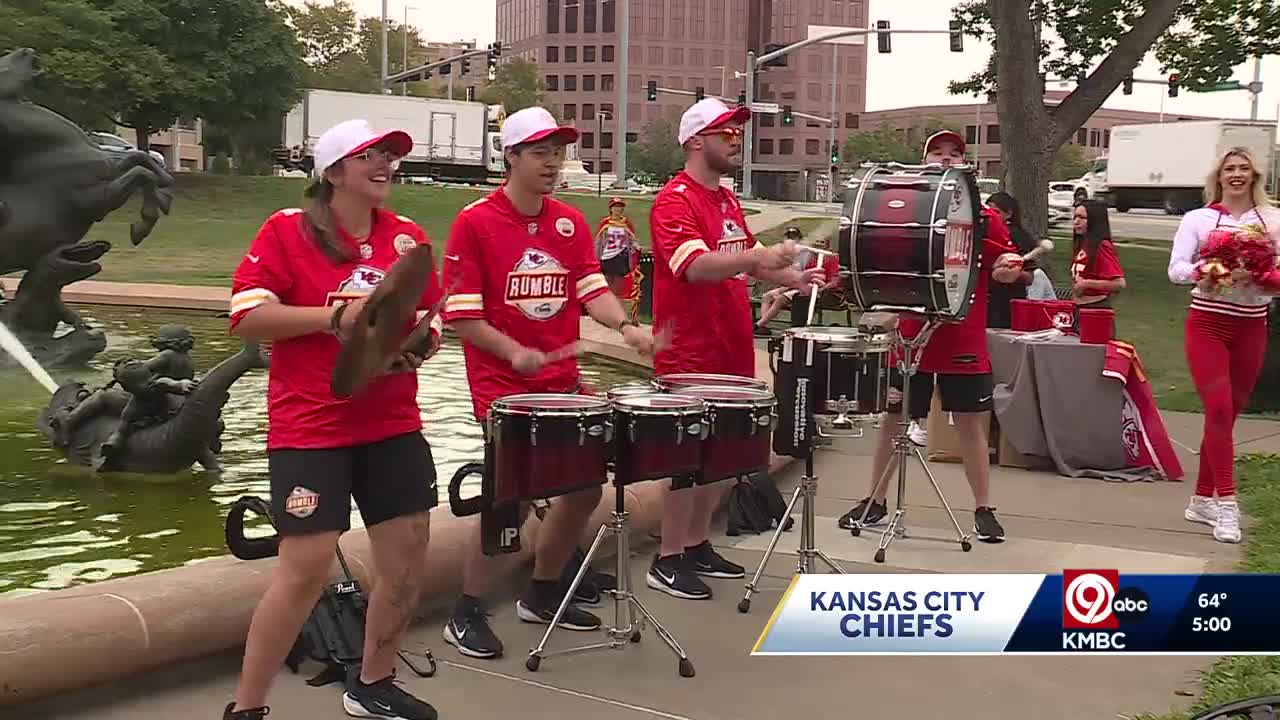 Chiefs fans kick off 2025 season with Red Friday tradition in Kansas City