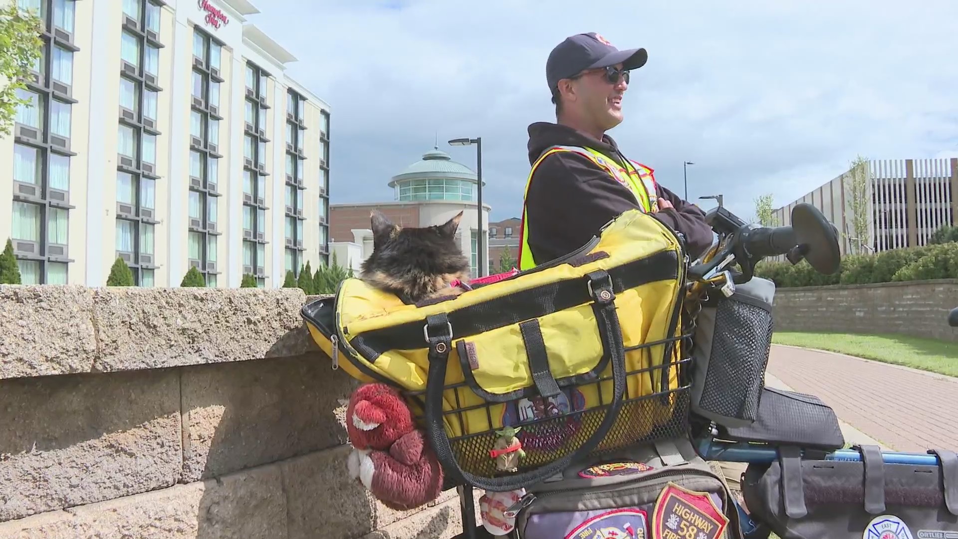 Documentary filmmaker Caleb Werntz and his cat arrive in Green Bay on ...