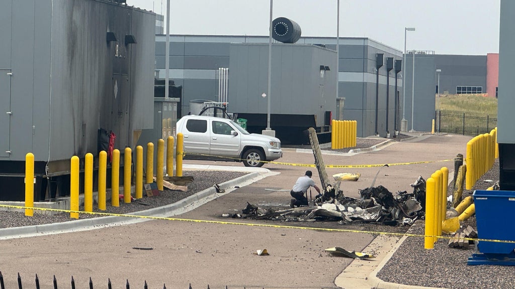 Investigators say engine stopped in flight before fatal aircraft crash ...