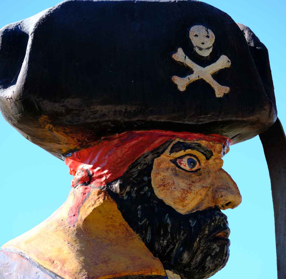 City officials knew Florida pirate statue hid human remains