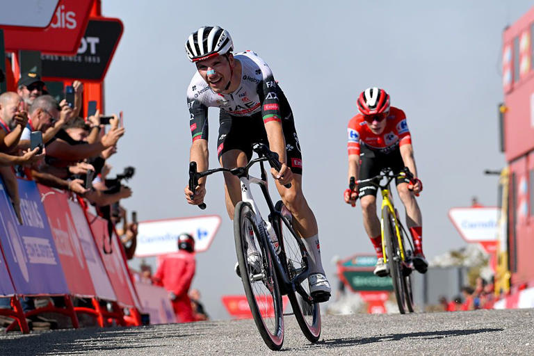 Vuelta a España stage 13: João Almeida holds off Jonas Vingegaard for ...