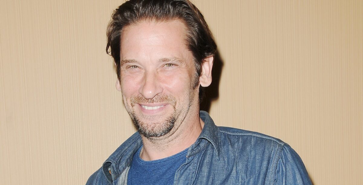 Y&R Shocking Fan Theory: Roger Howarth Brings Todd Manning to Genoa City