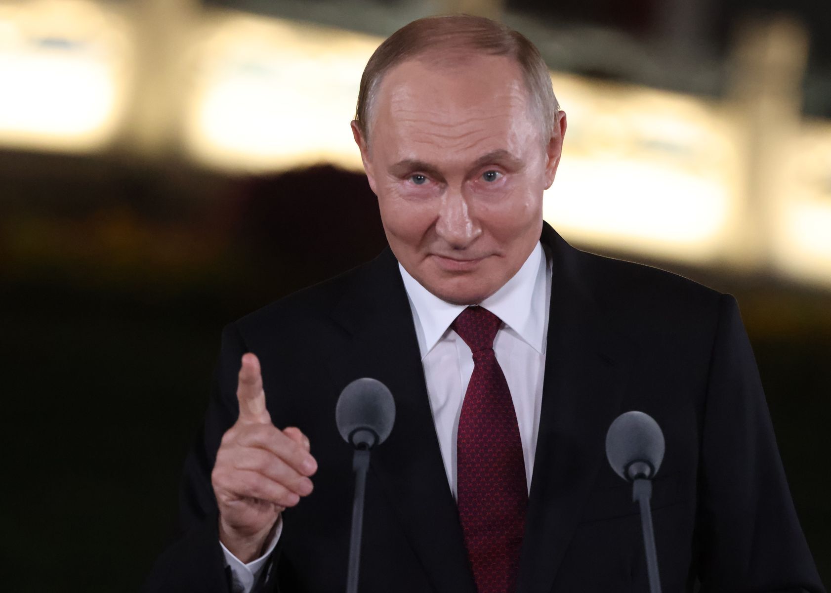 Ukraine: Putin warns Kyiv’s allies that he’ll target Western troops