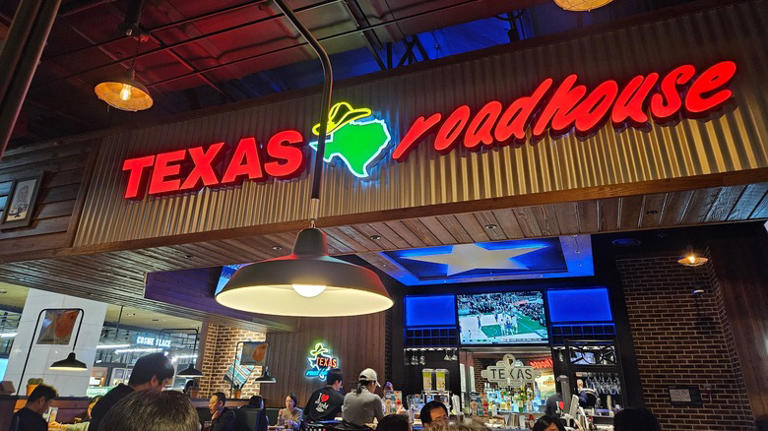 Texas Roadhouse Rules Every Diner Should Know