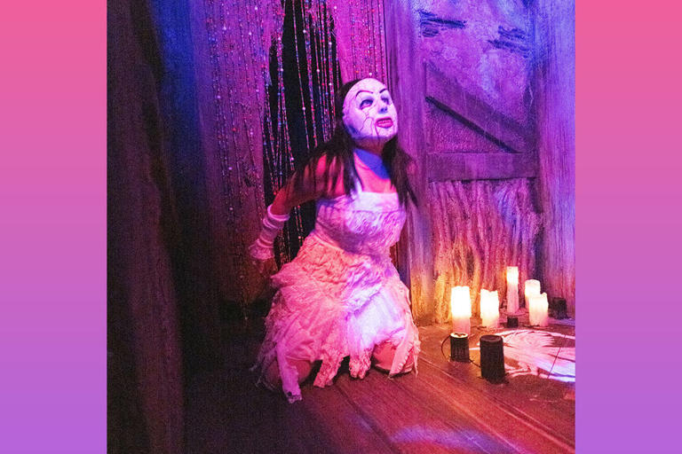 Halloween Horror Nights’ Wyatt Sicks Maze: All the WWE Easter Eggs Revealed
