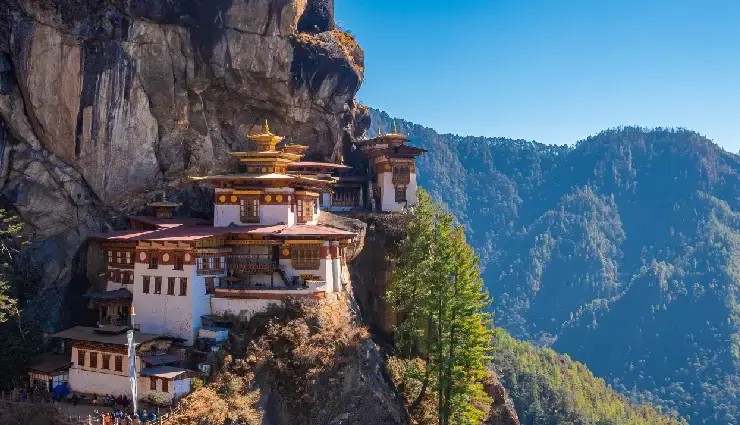 10 Most Famous Buddhist Temples To Visit in India