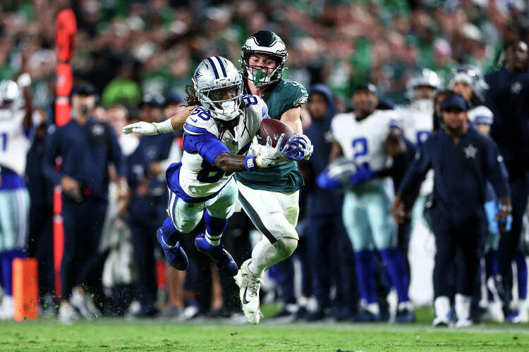 How to watch NFL games in 2025: See plans, prices for Prime Video, Hulu ...