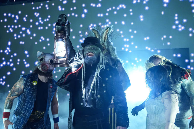 Halloween Horror Nights’ Wyatt Sicks Maze: All the WWE Easter Eggs Revealed