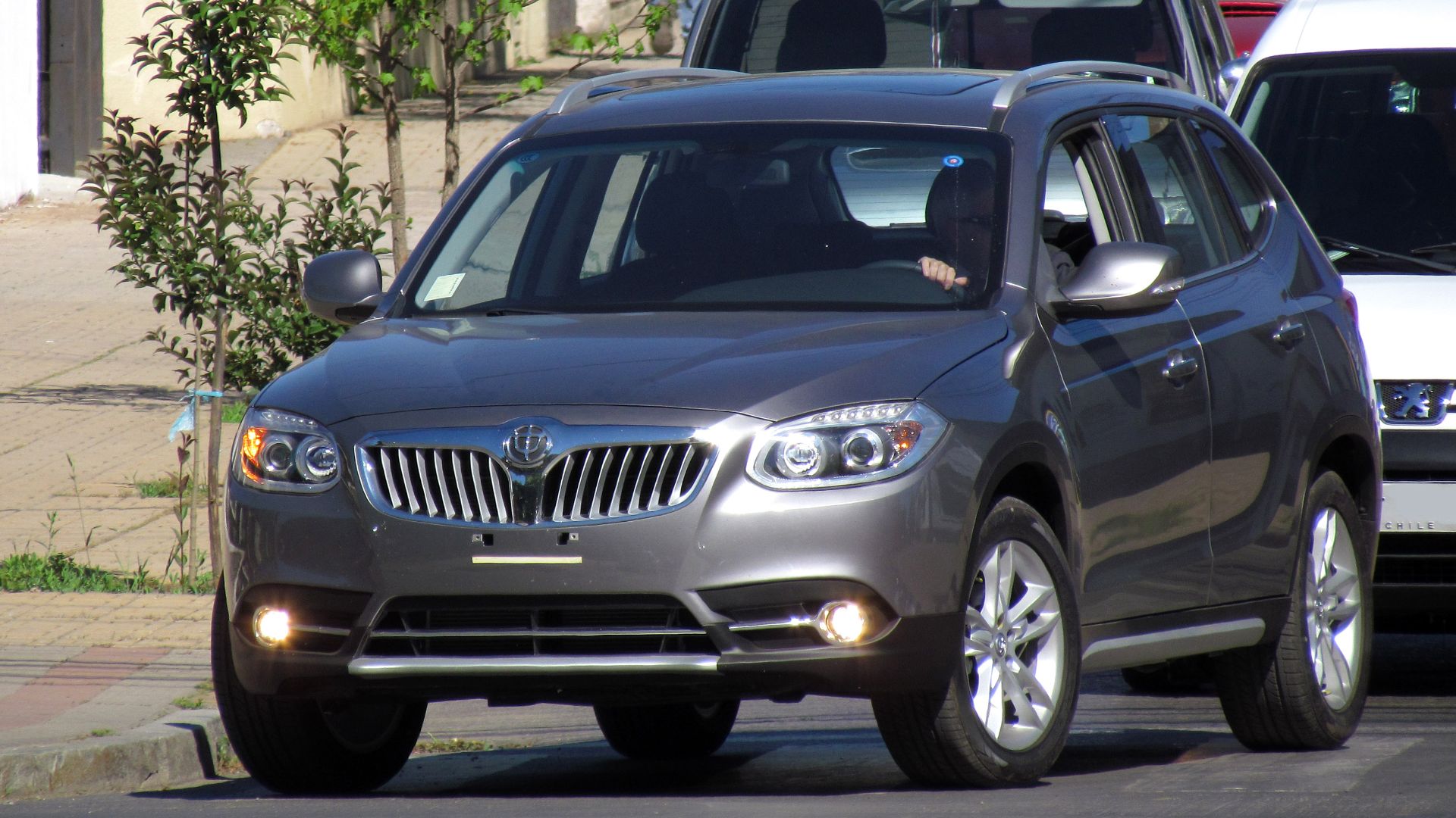 20 Times Car Brands Flagrantly Ripped Off Their Competitors