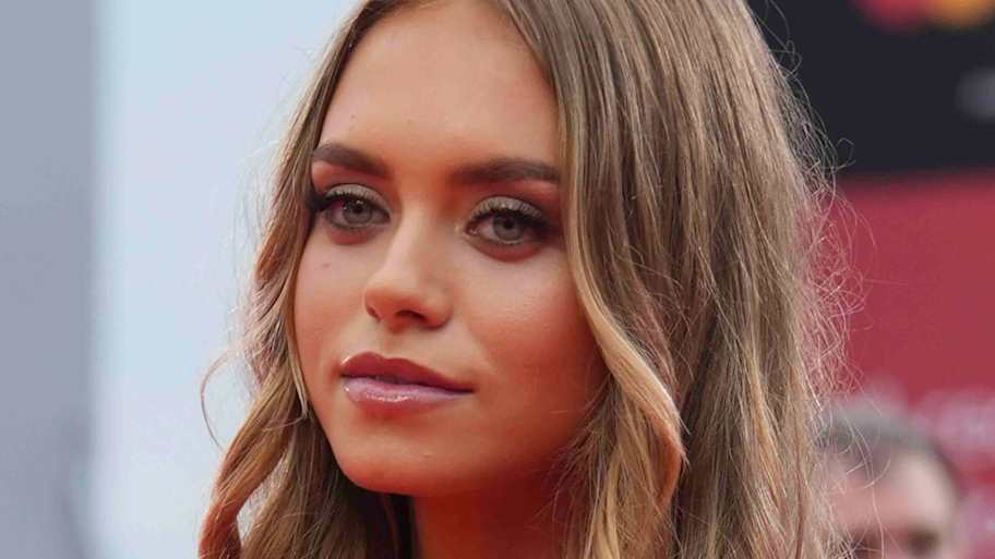 Jannik Sinner leaves clues girlfriend is supermodel Laila Hasanovic ...