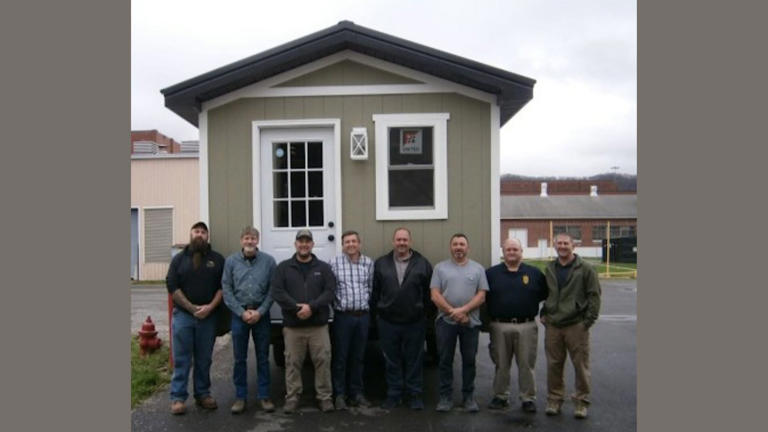 Inmates at West Virginia prison build tiny homes for Hurricane Helene ...