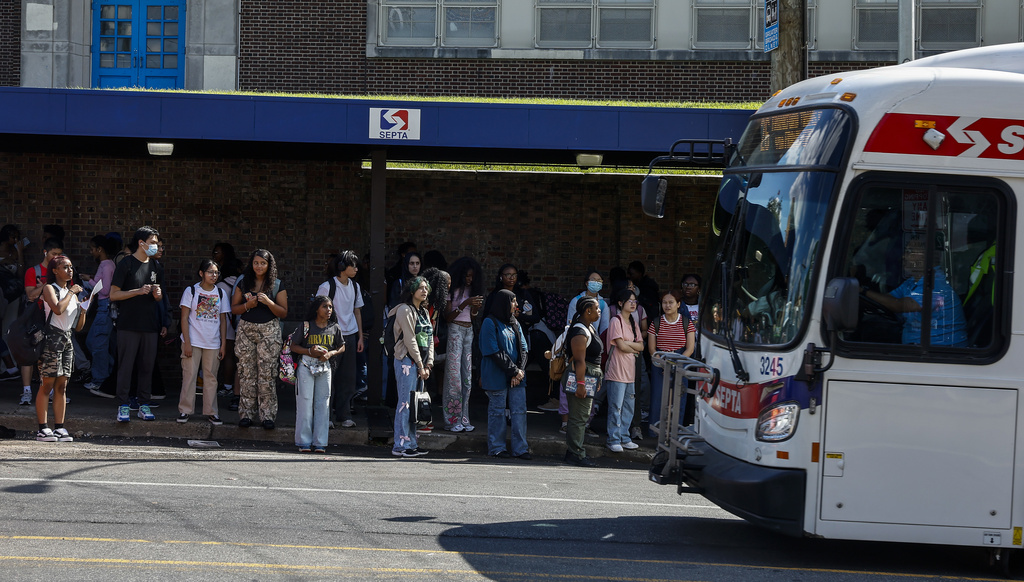 Philadelphia's mass transit agency says it'll comply with order to restore deep service cuts