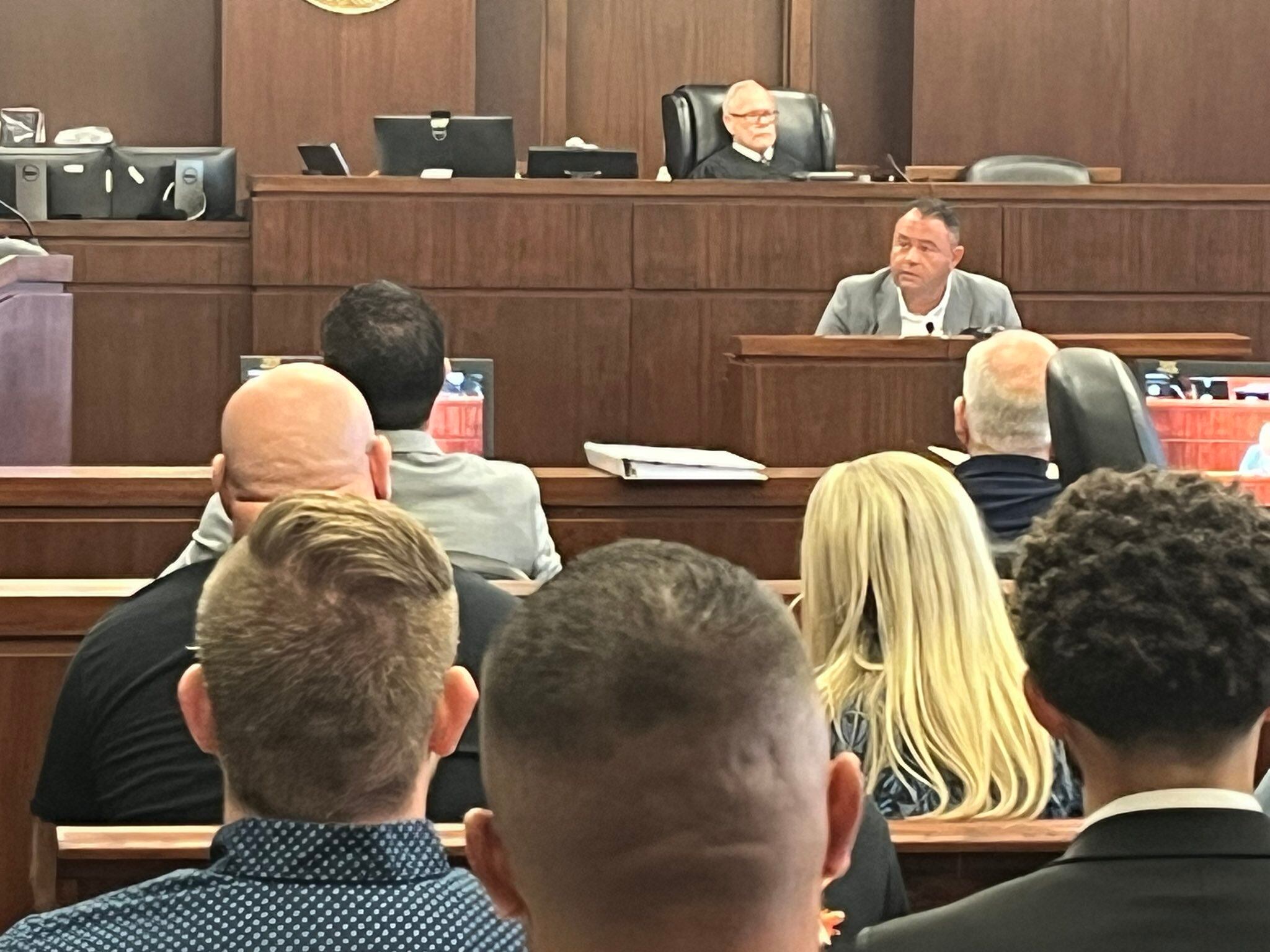 Impeached Ky. mayor reinstated by court order