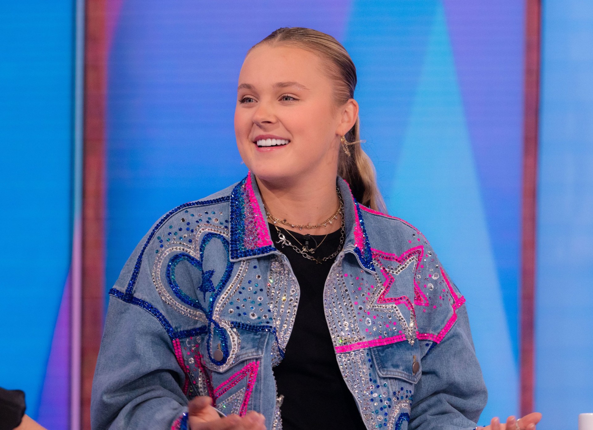 JoJo Siwa fuels baby rumours with Chris Hughes update