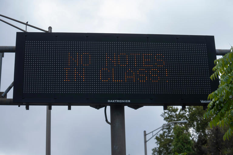 Why Kansas ranks third-worst in US for distracted driving death rate