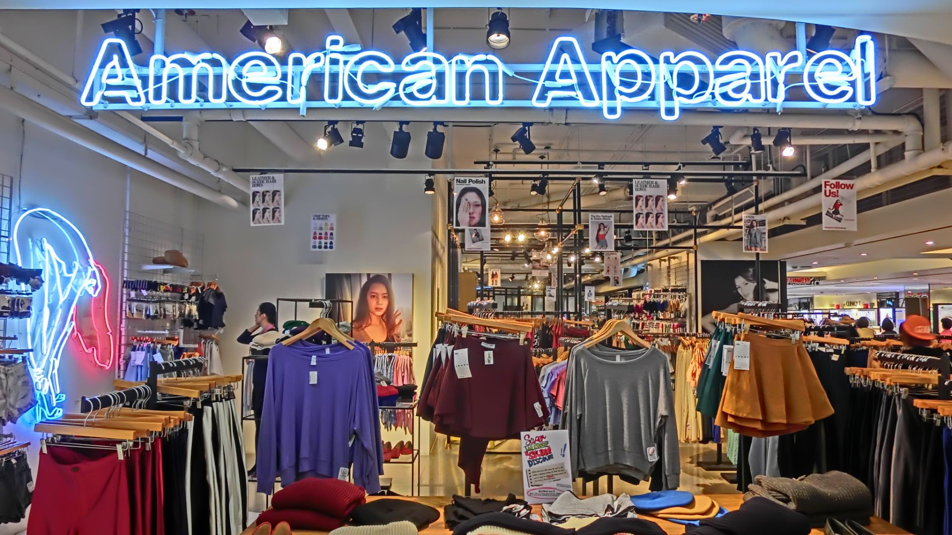 10 Designer Brands That Still Got It & 10 That Fell Off