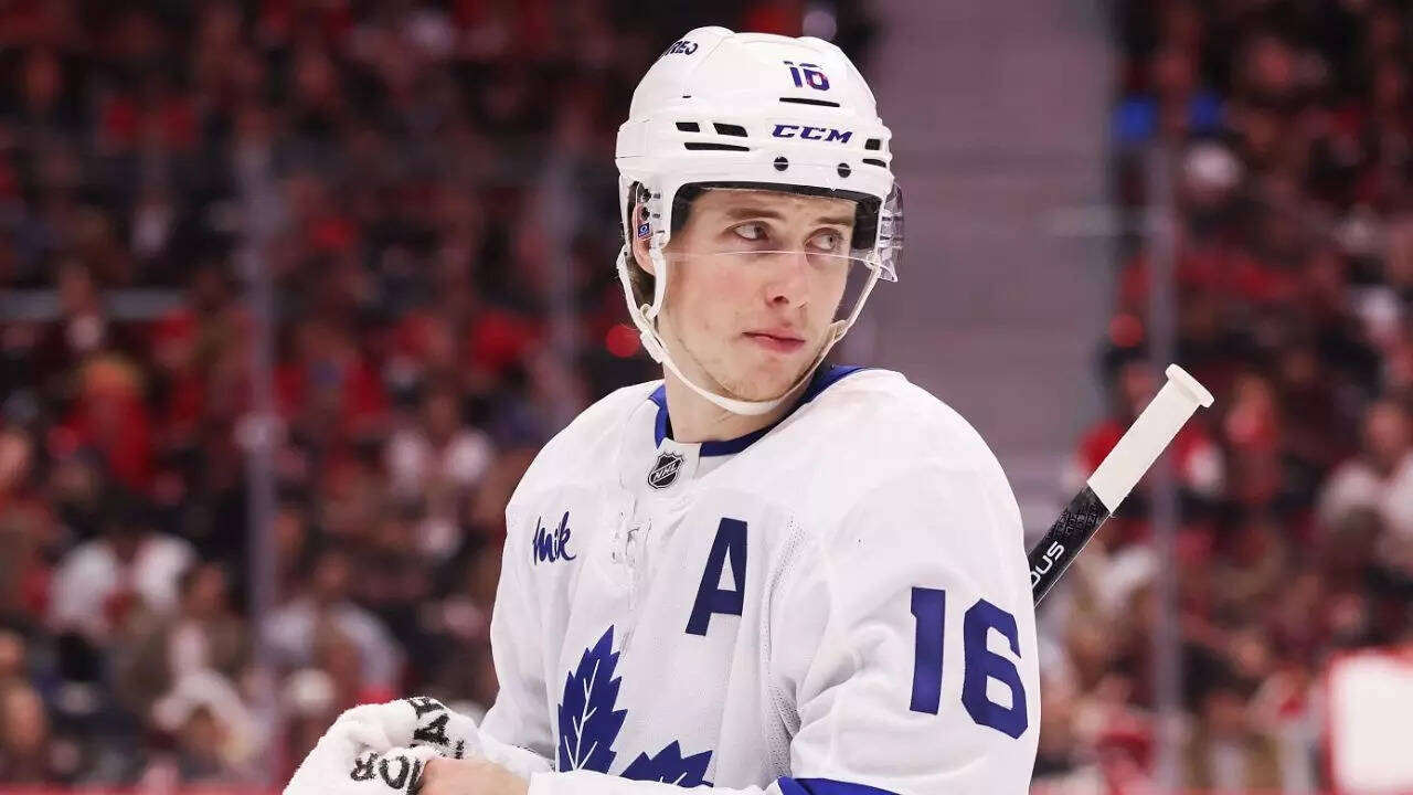 “He took every penny”: NHL analyst rips Mitch Marner for acting like a ...