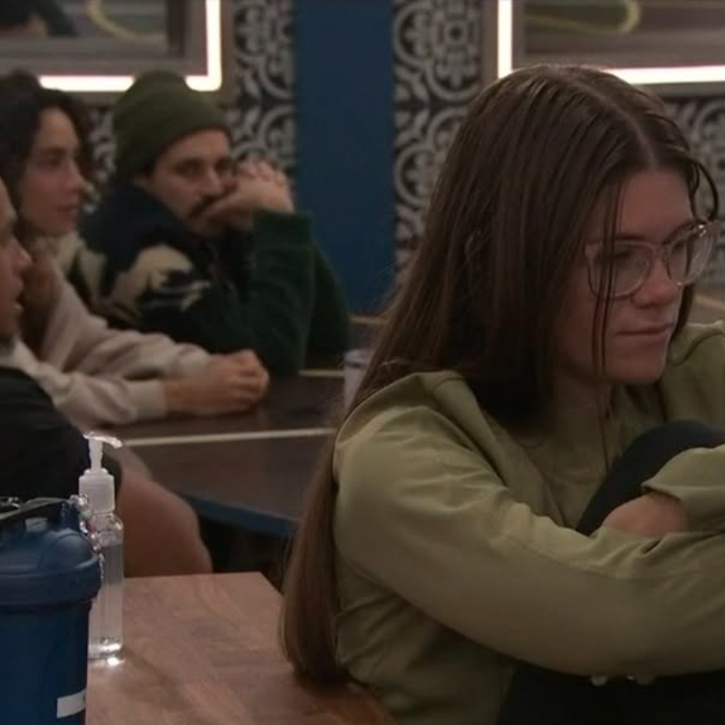 Big Brother 27 live feed: Fans erupt in fury over delays, show finally ...