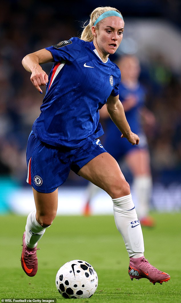 Sam Kerr's return from injury put on ice as Ellie Carpenter sizzles on ...