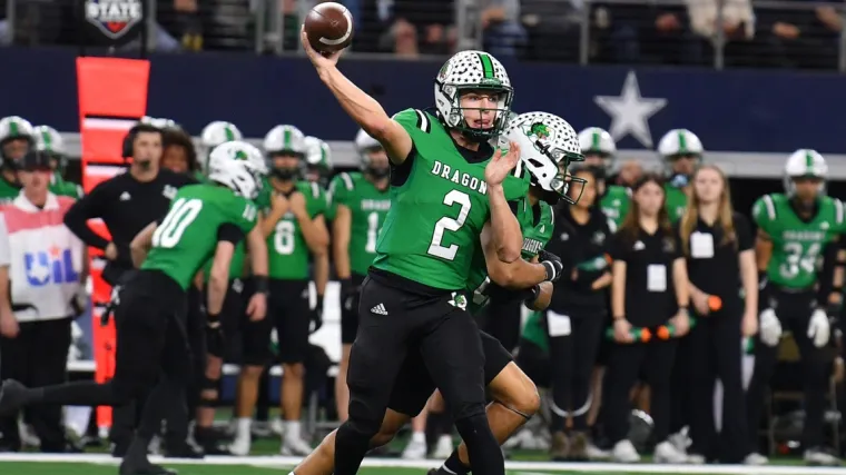 Southlake Carroll (TX) defeats Lewisville Hebron (TX) 35-7 in weather ...
