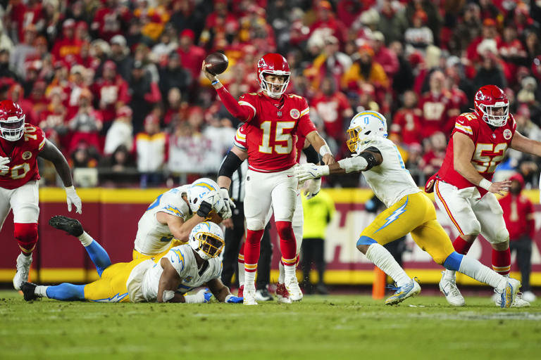 Friday Night Football: Kansas City Chiefs vs Los Angeles Chargers