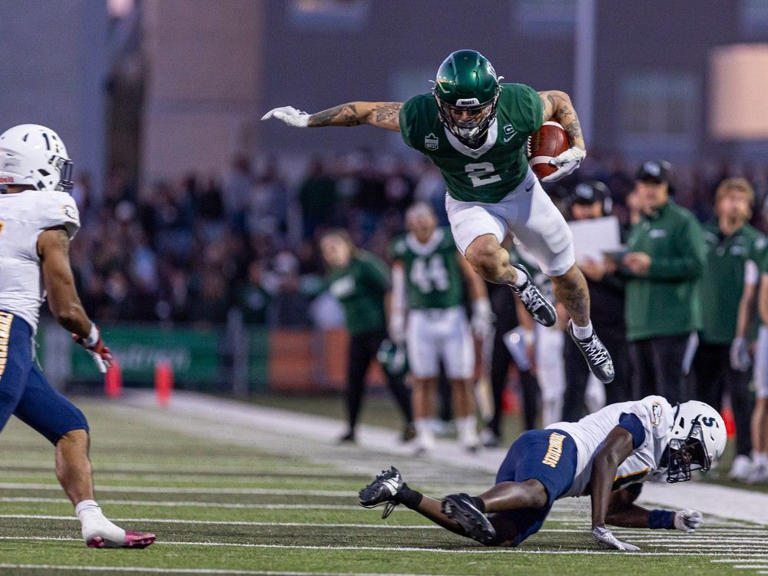 Big numbers, big night: Football Huskies put up 51 points in Homecoming ...