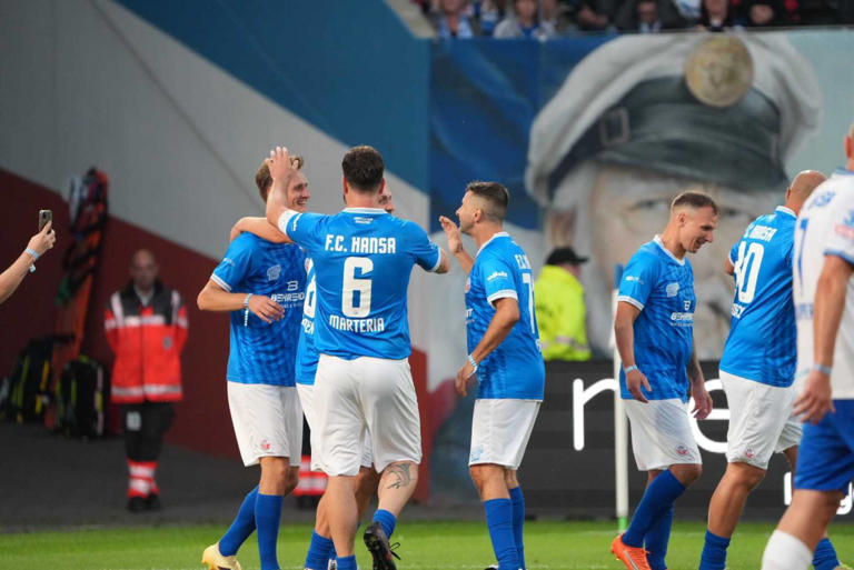 Marteria, Beinlich und Co für Hansa Rostock im Ostseestadion: Bilder ...