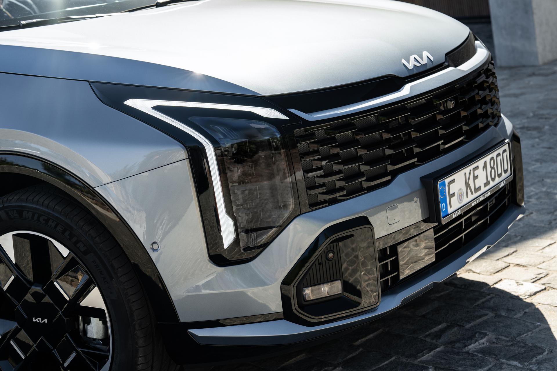 KIA Sportage, il restyling è arrivato in Italia: allestimenti e prezzi ...