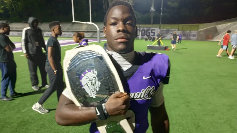 Fayetteville (AR) beats Broken Arrow (OK) 18-17 on game-winning 2 ...
