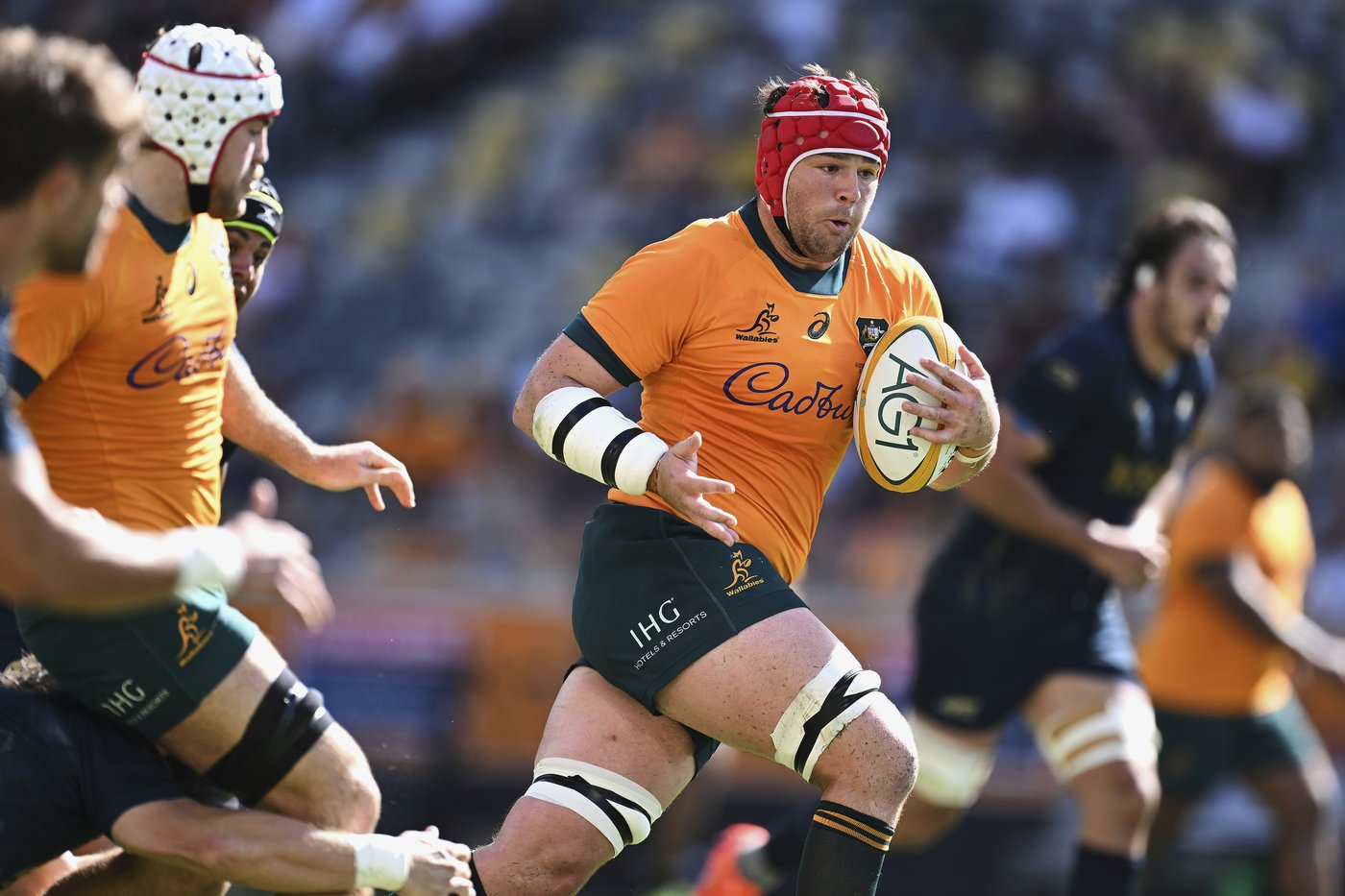 Taking their chances, the Wallabies score a late try to beat Argentina ...