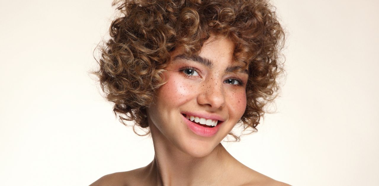 Blush : le "Watercolor blush" est la tendance bonne mine incontournable de l'automne, selon les ...