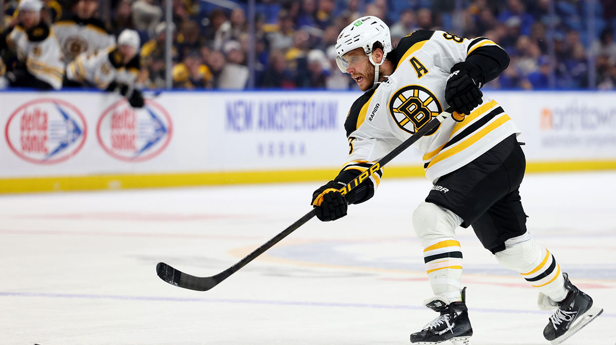 Bruins’ David Pastrnak ties Bobby Orr on all-time list in win vs ...