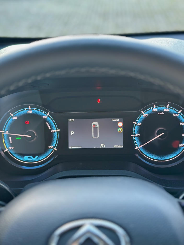 Nie płakałem w chińskim dostawczym samochodzie. Maxus eDelivery 7 – test