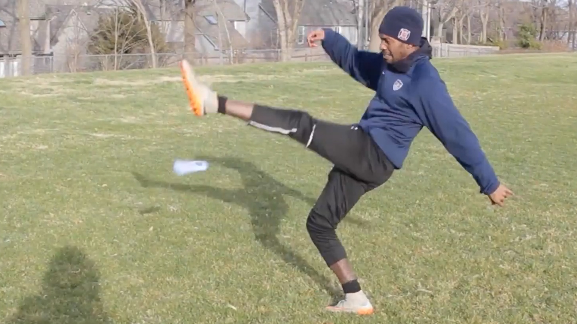 Juggling Random Stuff – Freestyle Challenge