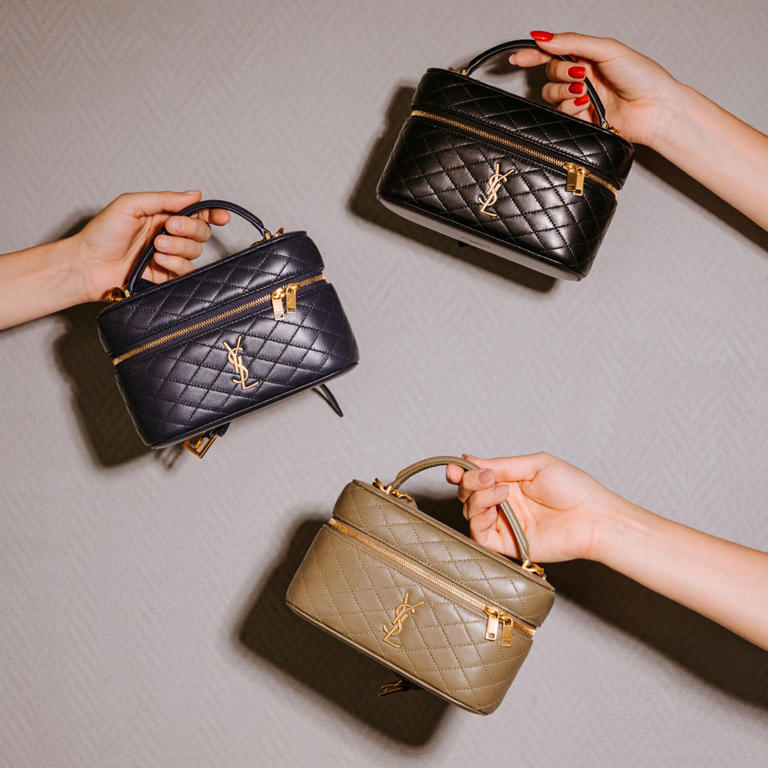 Φορέστε το νεσεσέρ σας: οι vanity bags είναι must και το φθινόπωρο