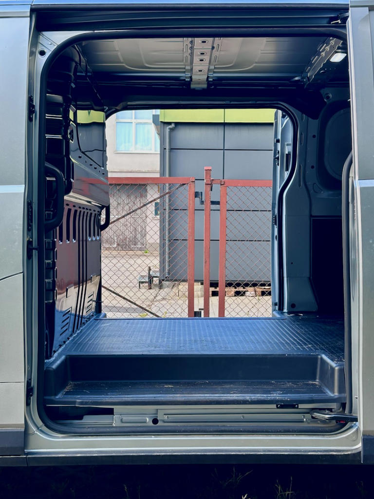 Nie płakałem w chińskim dostawczym samochodzie. Maxus eDelivery 7 – test