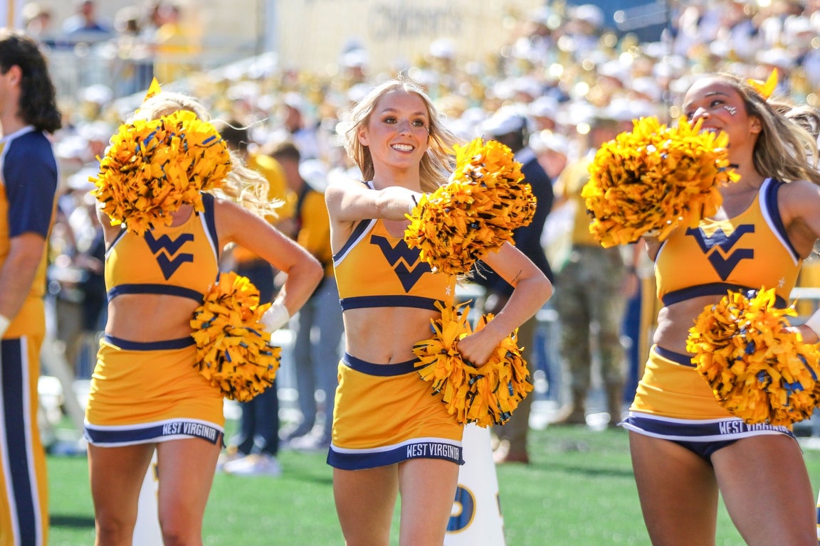 College football cheerleaders are back for 2025: See photos