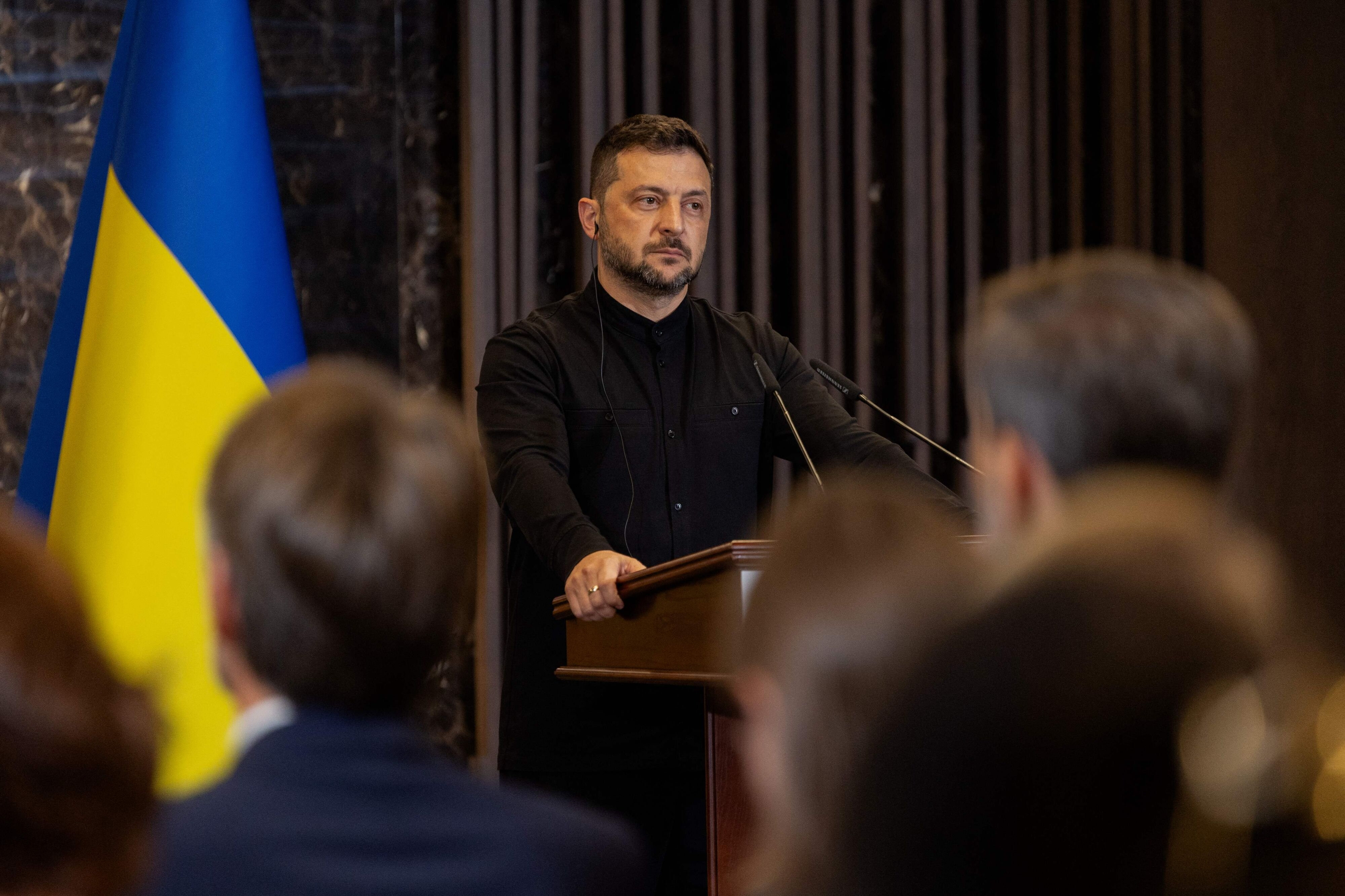 Zelenskyj afviser forslag om møde i Moskva