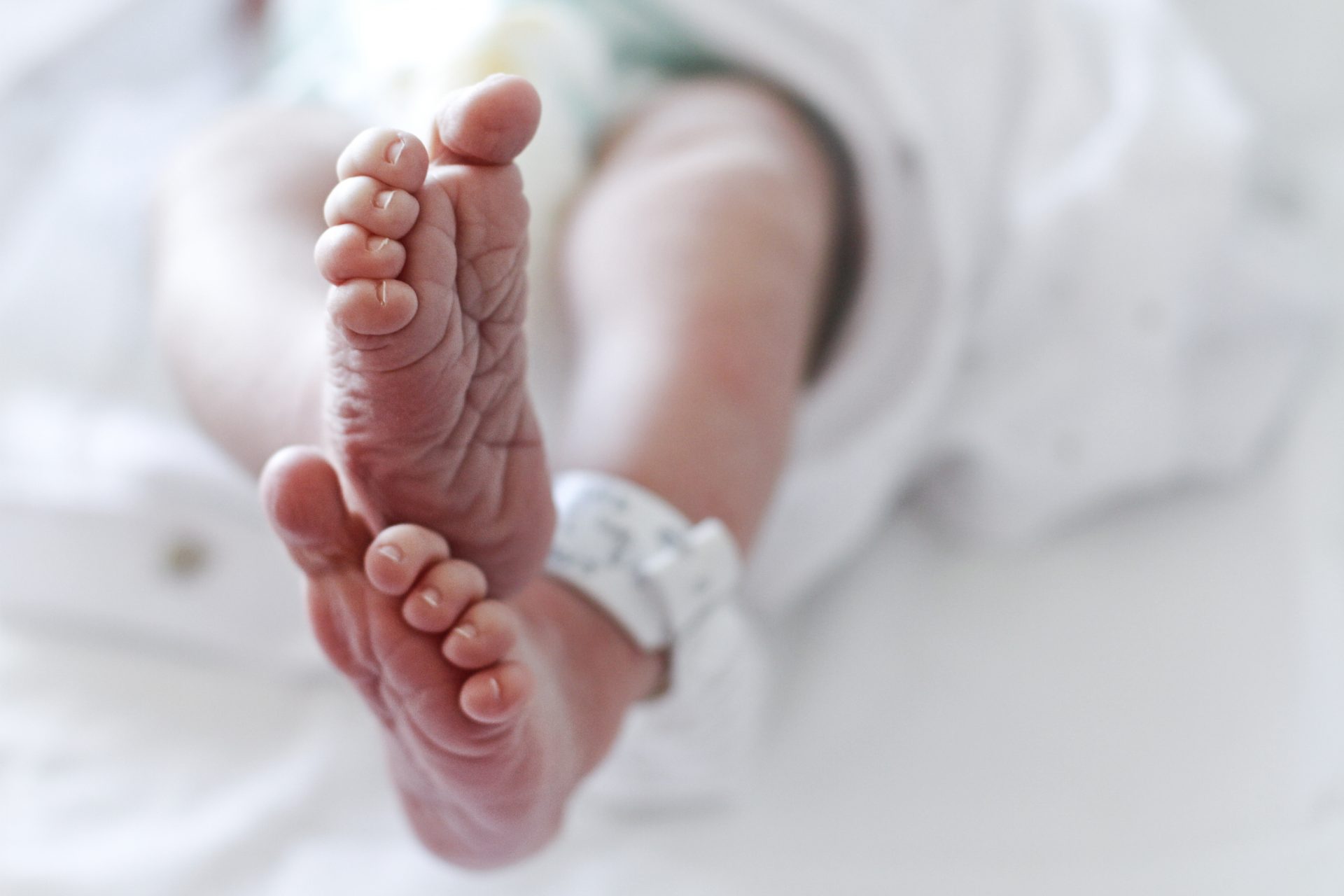 A baby became the first patient ever healed with a tailored gene ...