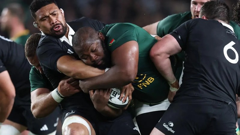 Blunder Springboks fight bravely but All Blacks’ Eden Park hoodoo ...