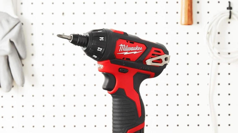 5 Milwaukee Tools That Are No-Brainers For The Money (According To Reviews)