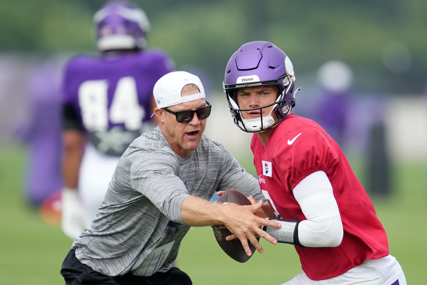 How Josh McCown became an ‘older brother’ to J.J. McCarthy and ‘an ...