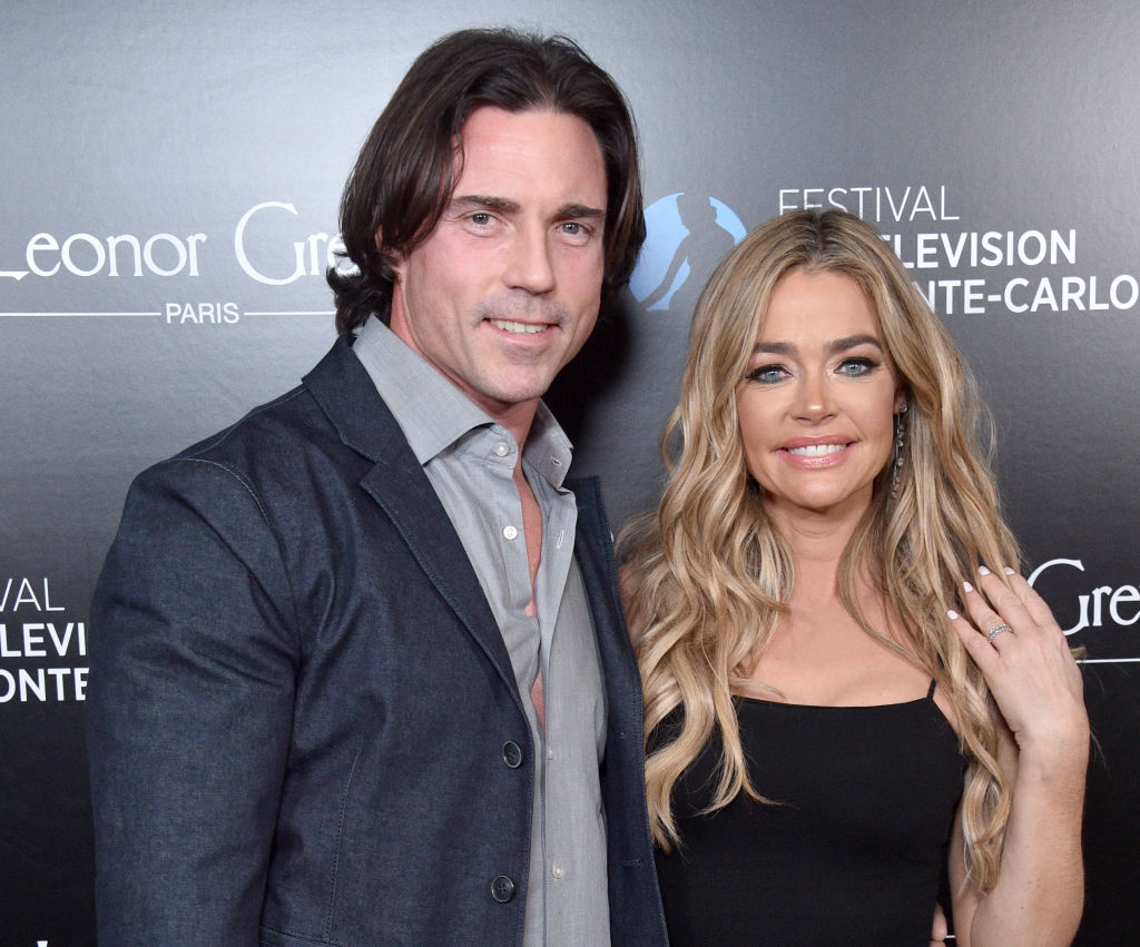 Denise Richards' Ex Aaron Phypers Out on $200K Bail After Facing ...