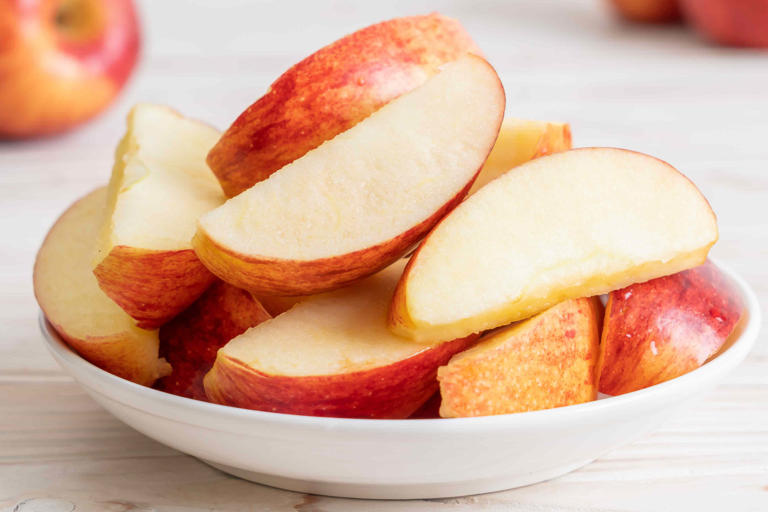 The easiest way to slice apples is a method you've never tried