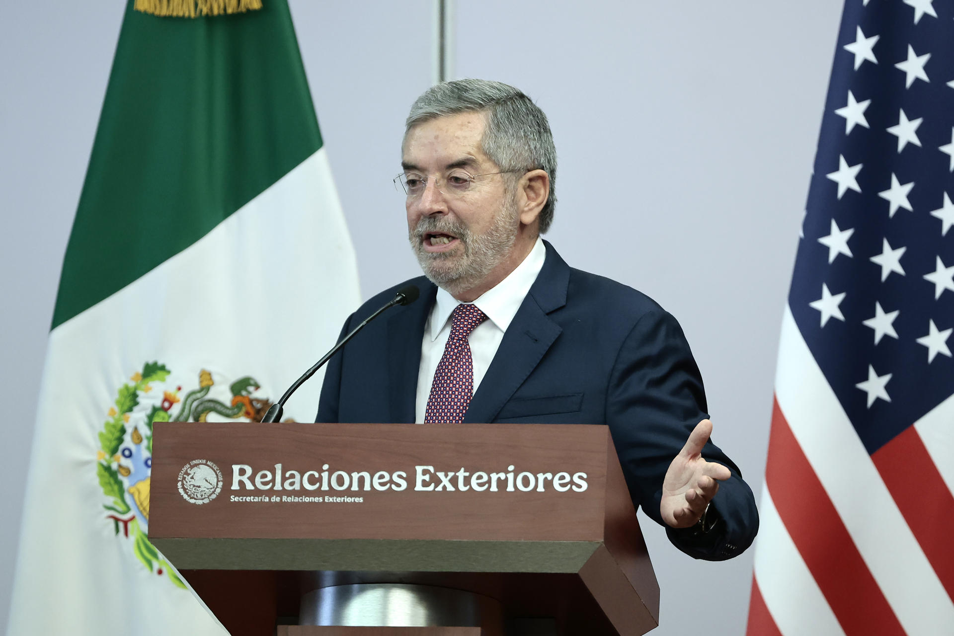 México aguarda información de detenidos en redada en planta de Hyundai ...