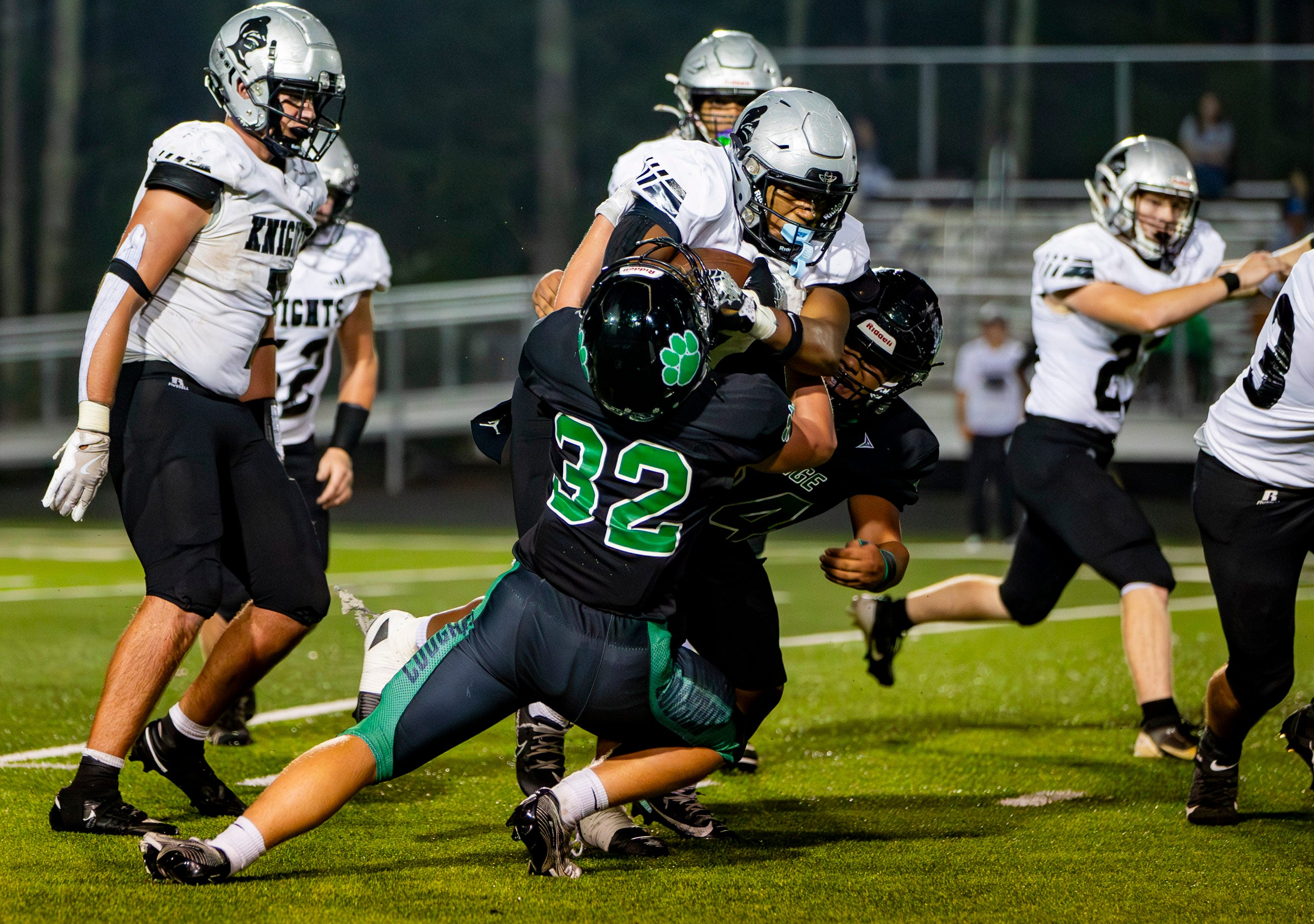 How Kyzik Teesateskie went from small center to bruising halfback to ...