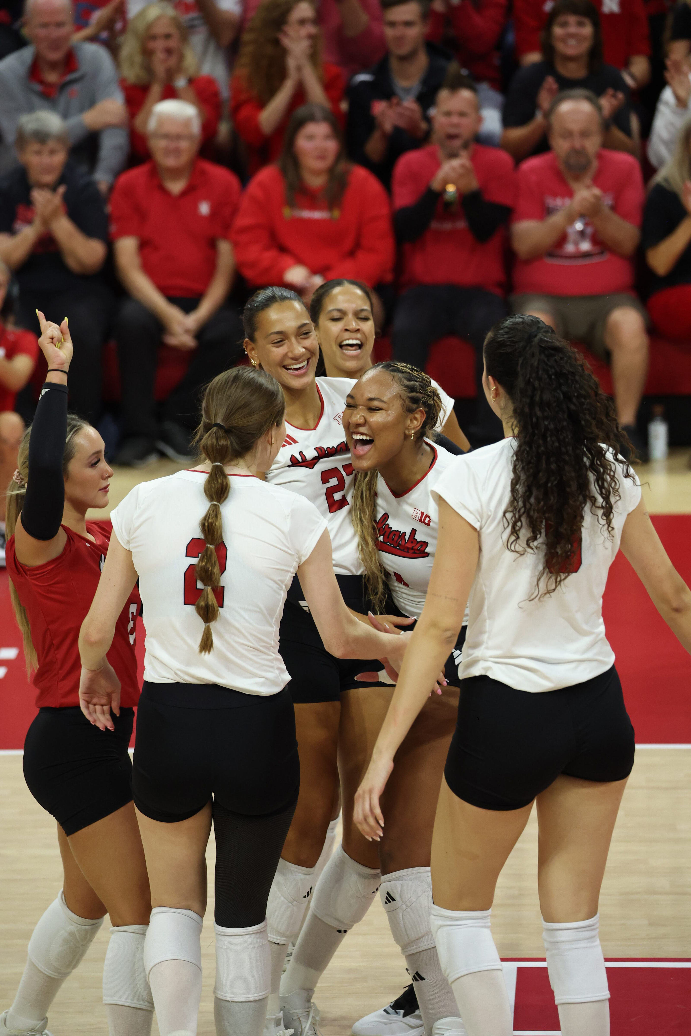 Ogbechie leads top-ranked Huskers to win in home opener