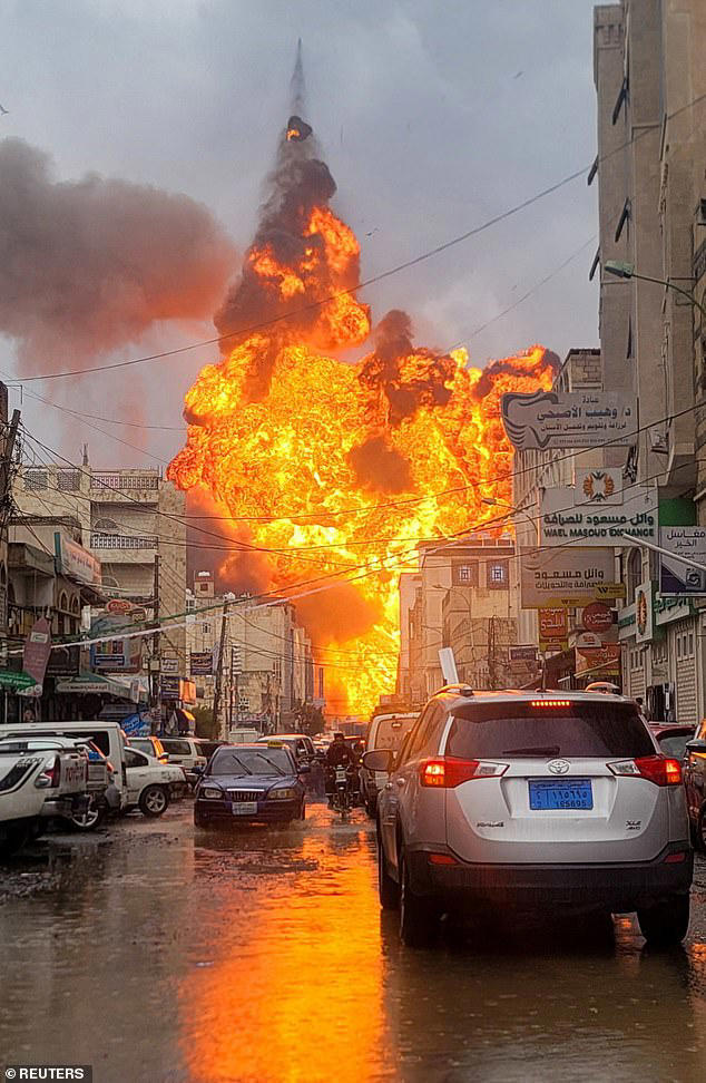 Dramatic moment huge fireball explosion erupts as Israel pounds Yemen ...