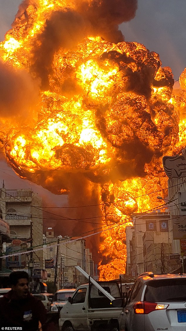 Dramatic moment huge fireball explosion erupts as Israel pounds Yemen ...