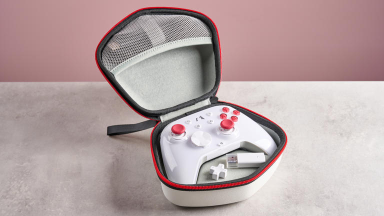 I pitted two elite controllers against each other, and one key feature ...